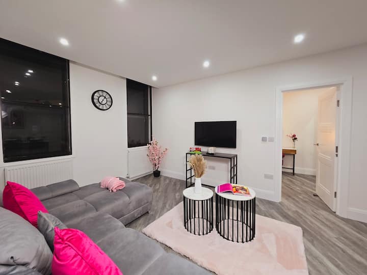 Ac Lavish One Bedroom Apartment - Reading