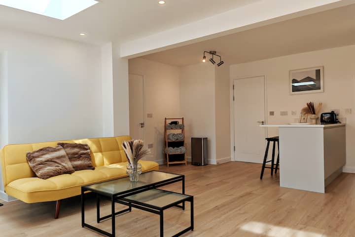 Home In Bristol - Brístol