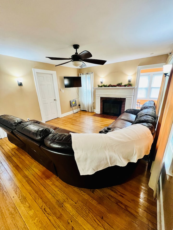 Cozy Home Away From Home - Syracuse, NY