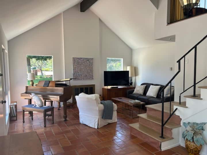 Walk To Beach! - More Mesa/hope Ranch Patio Home - Santa Barbara, CA