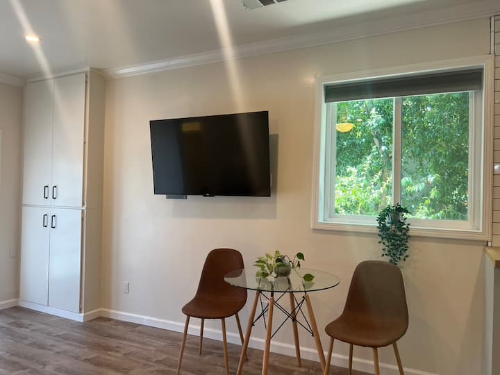 Upscale Studio @ San Luis Obispo - San Luis Obispo, CA