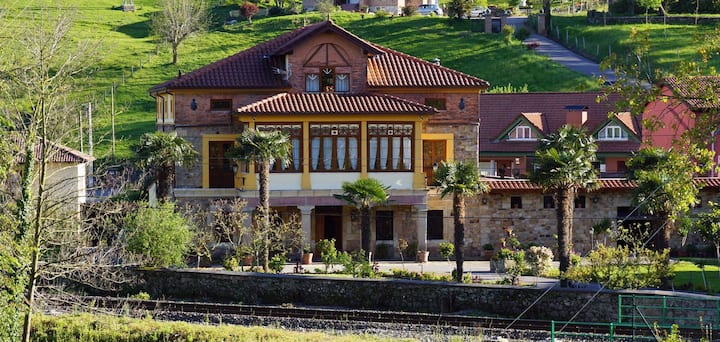 Appartement En Bâtiment Historique.jardin/parking - Piélagos
