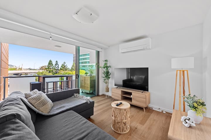 Inner City Action! 3bed/2bath/1car/3balconies - 米爾頓