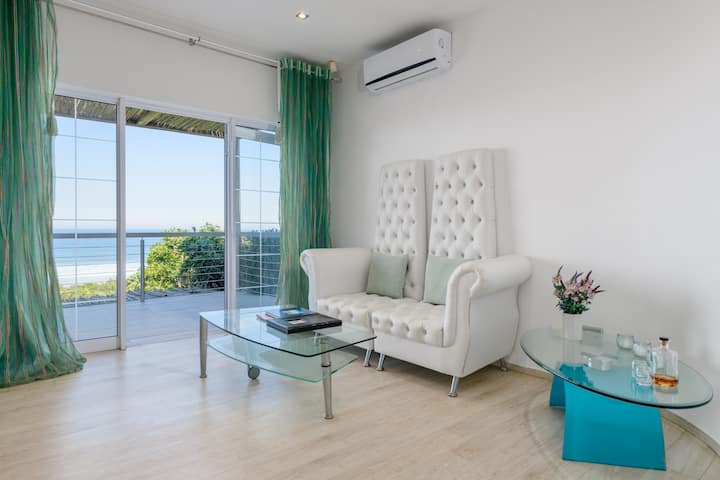 Days At Sea Beach Lodge:
Ufundu - Port Edward