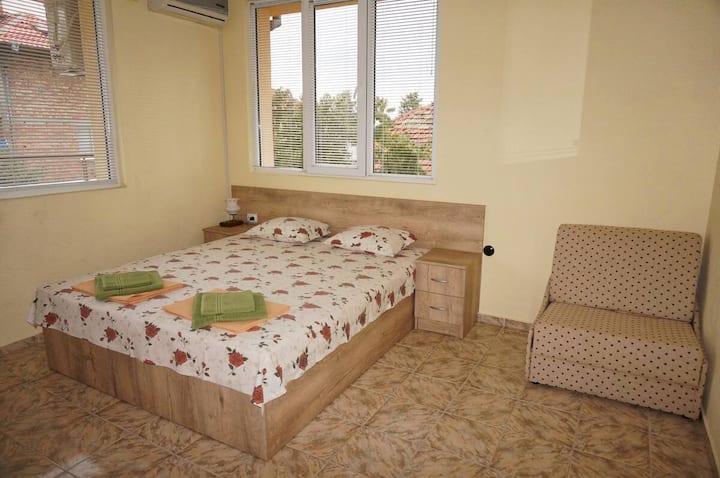 Great Rooms With Balcony 1 - Sozopol