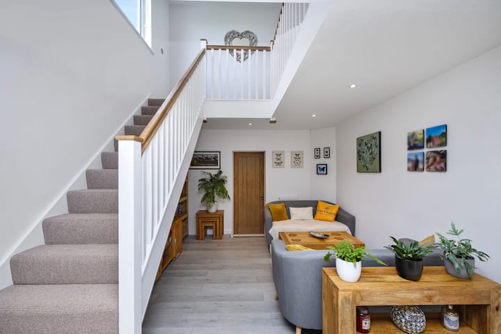 Ground Floor Double Room & Bathroom - Seaford
