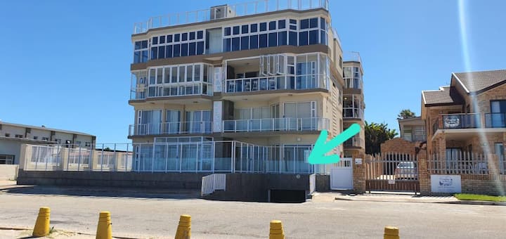 Diaz View Beach Front Apartment - Jeffreys Bay