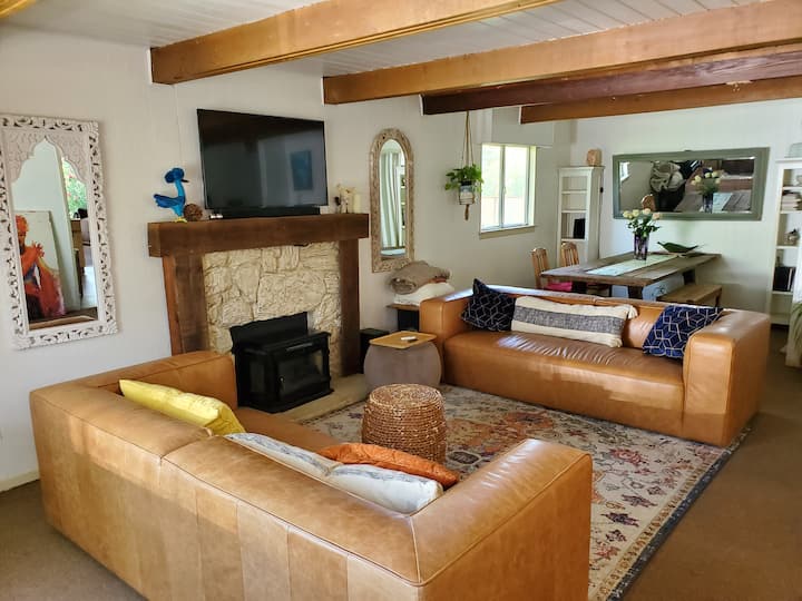 Country Home Large Yard & Sun Room - Walnut Creek, CA