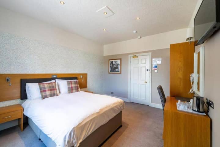 Oyo The Red Lion Hotel Standard Double Room - Luton