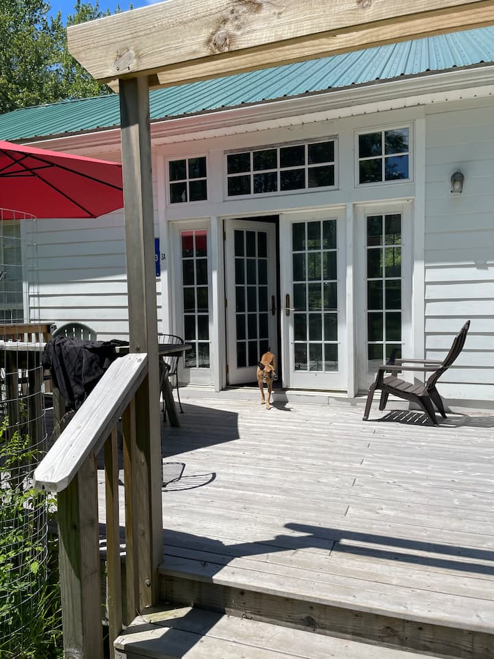 Sunny Bungalow @ Lake Huntington - Narrowsburg, NY