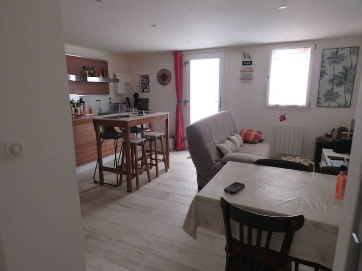 T2proche Aéroport Marseille Gare Tgv Aix Avec Wifi - Vitrolles