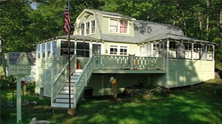 Harborview Cottage With Shared Private Beach - Rockland, ME