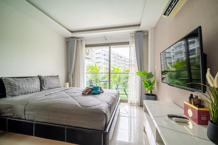 Maldives Laguna Resort Pool View Condo In Jomtien - Pattaya City