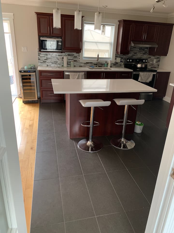 Room In Peaceful House - Cody, WY