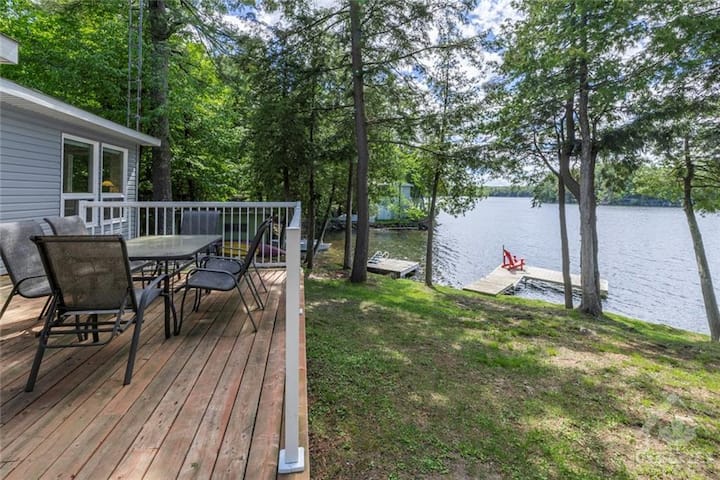 Ruby View Cottage On Otty Lake - 