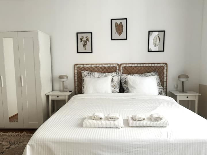 Historic Flat Near Main Station - Vienna Central Station