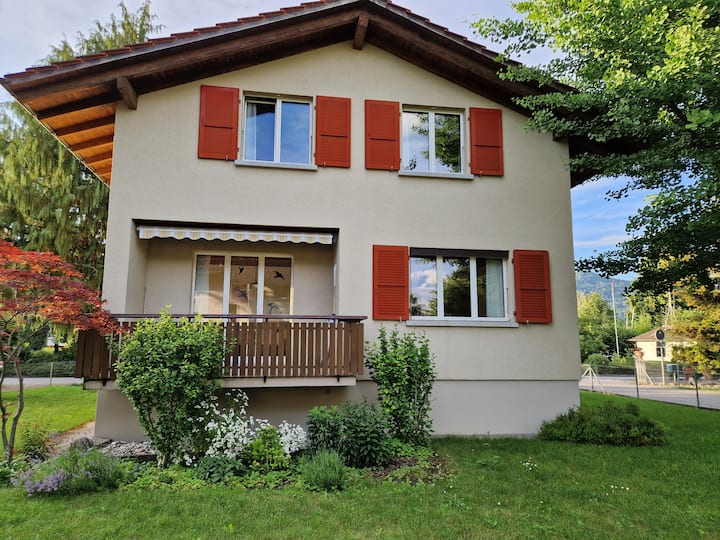 Swiss Chalet Direkt Am Thunersee - Thun