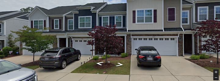 Luxury 4 Bedroom W/ Loft In Cary - Cary, NC