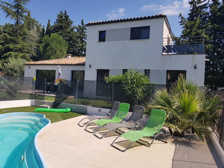 Villa Contemporaine Avec Piscine - Pourrières