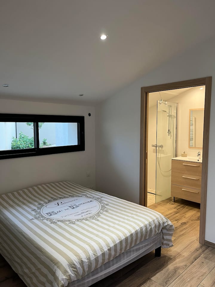 Charmante Chambre Indépendante Avec Jardin - Ouistreham