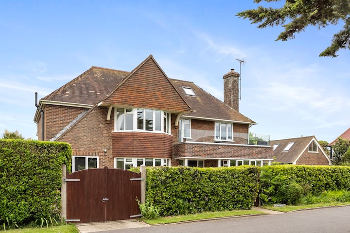 Xmas Availability Due To A Cancellation, - Littlehampton