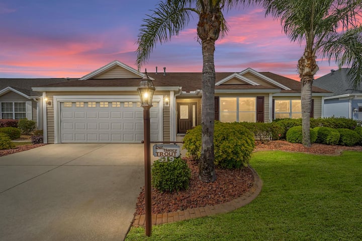 Beautiful Home Awaiting For You! - Wildwood, FL