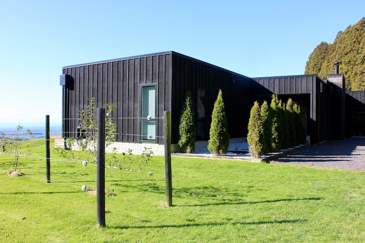 Heavenly Hilltop Retreat - Papamoa