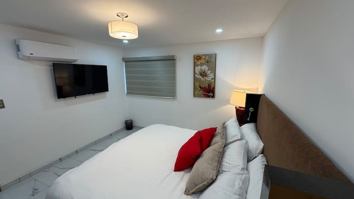 Luxury Spacious Apt At Regina’s Close To Consulate - El Paso, TX