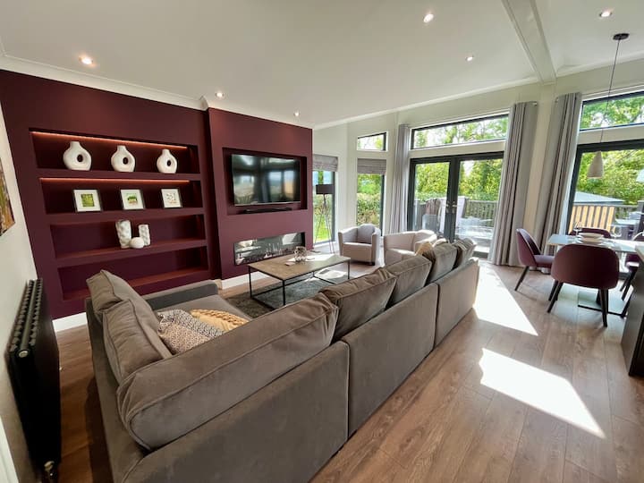 The Dean Pet Friendly Lodge - Forest of Dean