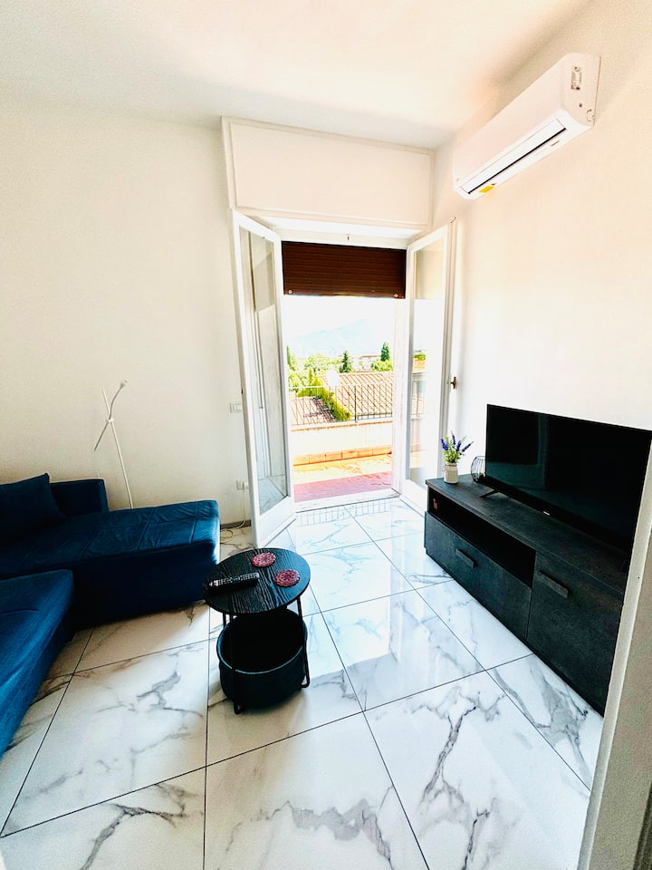 Modern River Apartment - 比薩