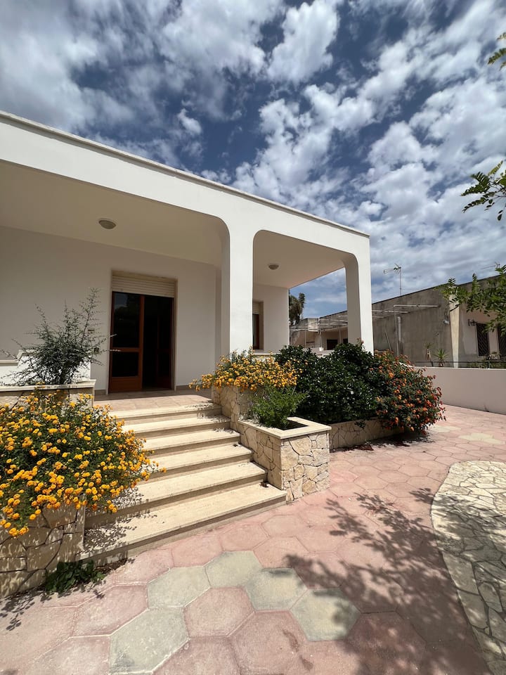 A Casa Di Anna A Pochi Metri Dal Mare - Taviano