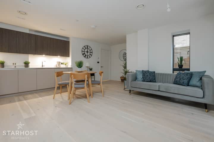 Brand New 3-bed Apartment In Wandsworth - Surbiton