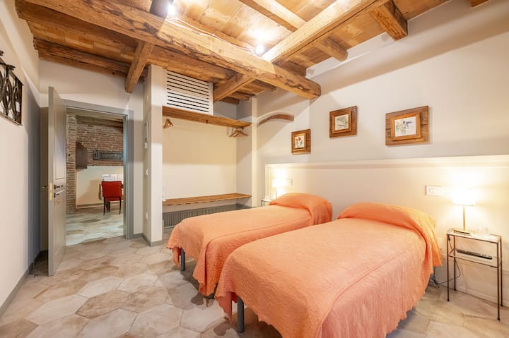 Soave Country House B&b: Parking+garden+wifi - Villa Bartolomea