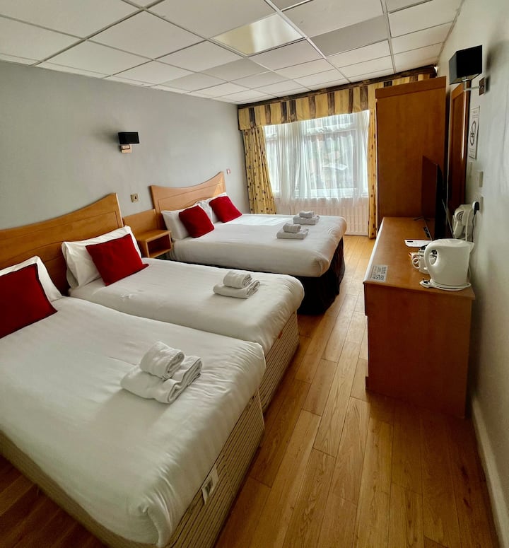 Whites Hotel Jesmond - Family Ensuite - Newcastle upon Tyne