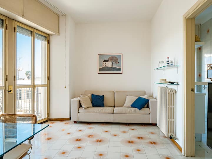 Guesthost - Margari Bright Apartment With Parking - Otranto