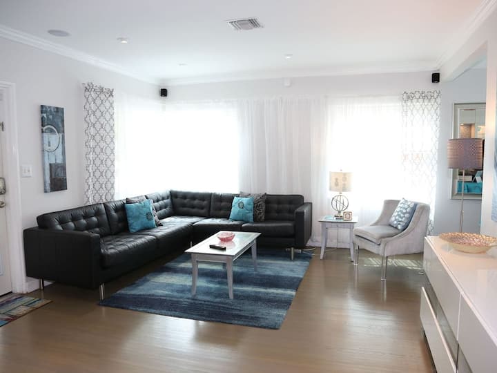 Perfect Beach House - Hollywood, FL