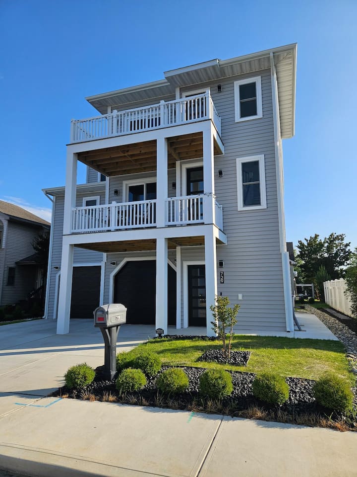 Luxury N. Oc/fenwick Beach House With Elevator - Ocean City, MD