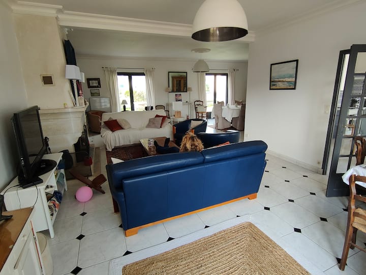 Maison Spacieuse à 200 M De La Mer - La Turballe