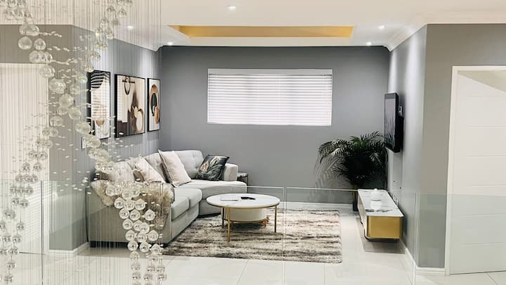 Cosy Beautiful Holiday Home - Parklands