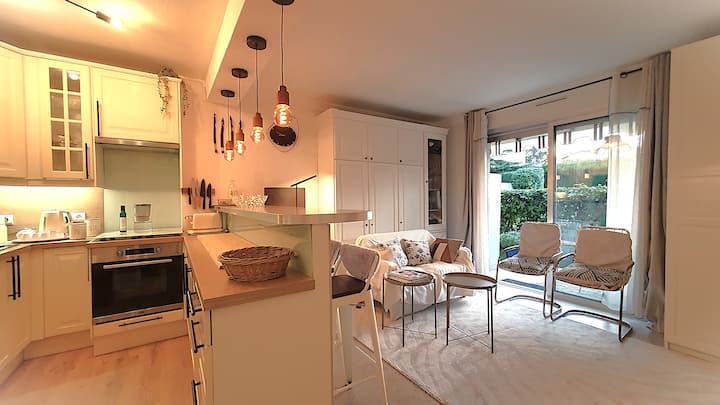 Apt 2 P.+extérieur+piscine+clim Proche Plage - Mandelieu-la-Napoule