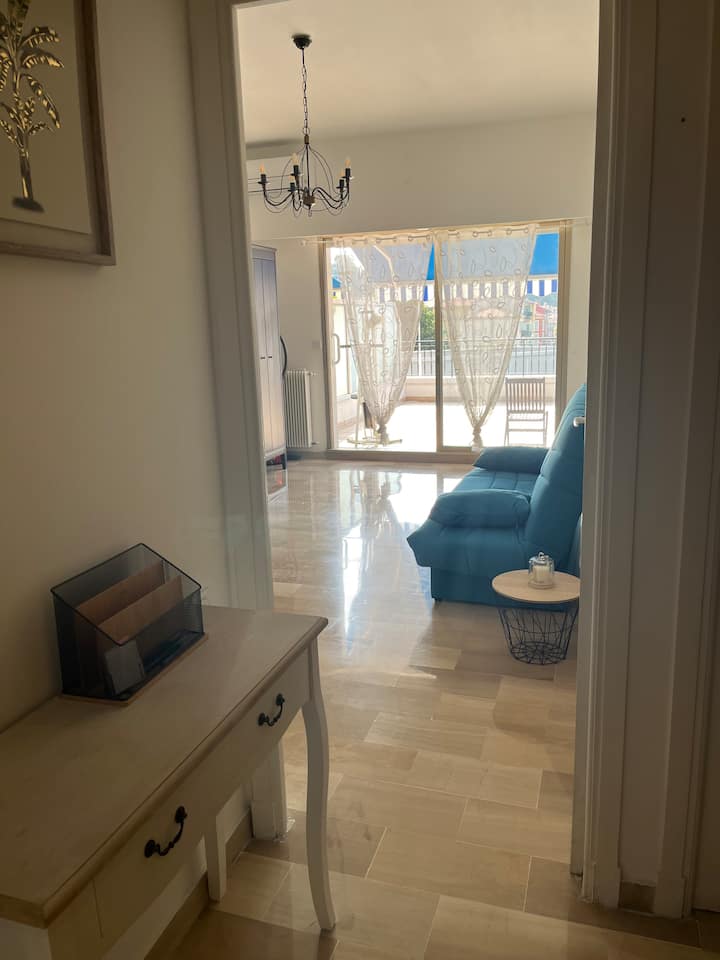 Grand Studio à 2mn Du Port Et 5mn Des Plages - Nice