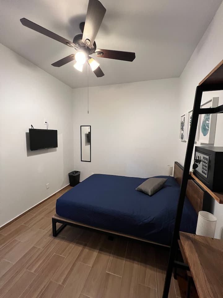Habitación H13 Con A/c Centro Gdl - Guadalajara, México