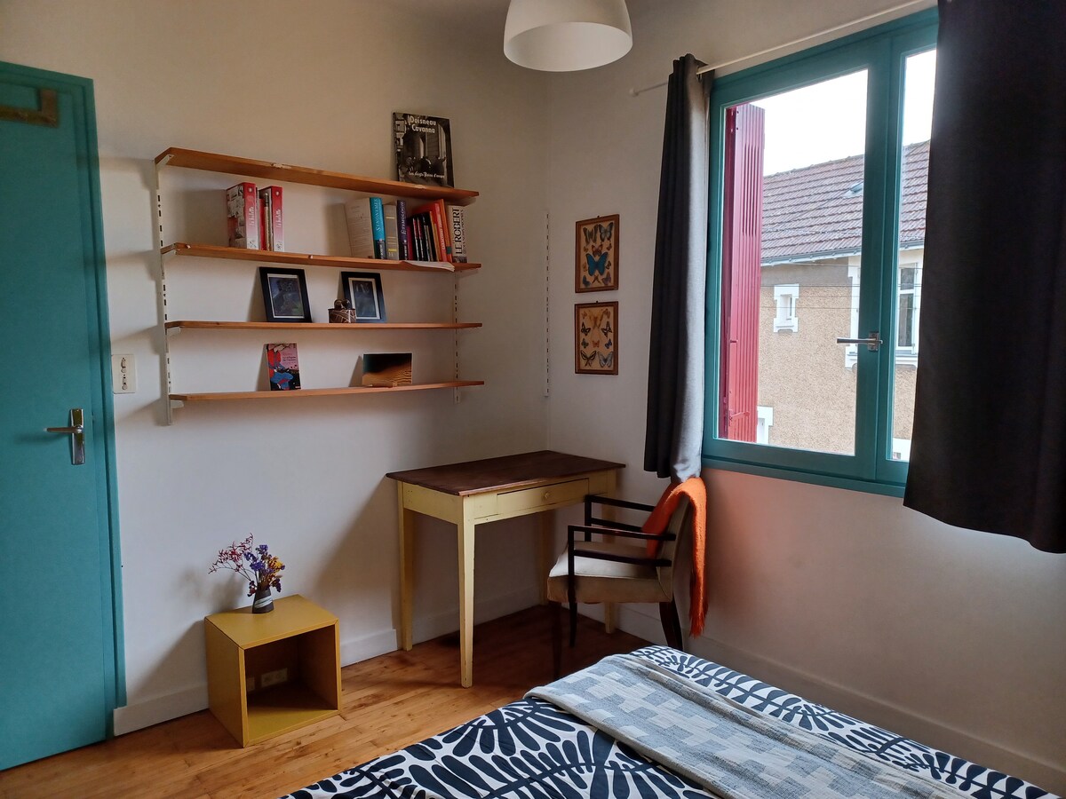Small bed and breakfast - Bed and breakfasts for Rent in Nantes, Pays ...