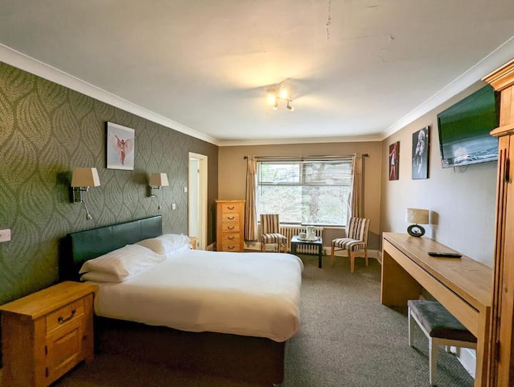 Standard Family Room 2 A 2 Child Near Beach - Boscombe