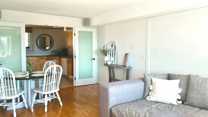 Cozy Suite Retreat - West Kelowna