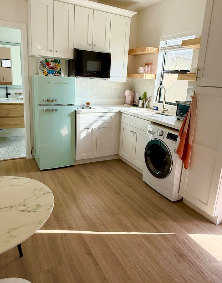 Private Retreat Eco-friendly Studio W/free Parking - Altadena, CA