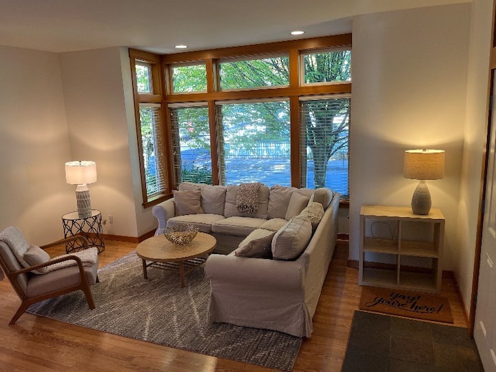 Bainbridge Island Walk To Ferry Monthly World Cup - Bainbridge Island, WA