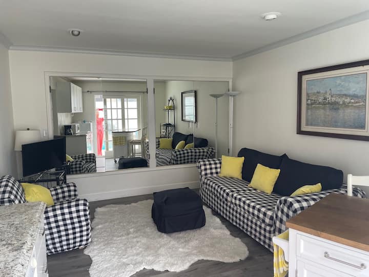 Sexiest Little Pool Apt-weho! - Beverly Hills, CA