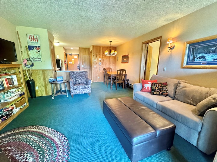 Ski-in/ski-out Condo | Hot Tub + Mountain Views - Lutsen, MN