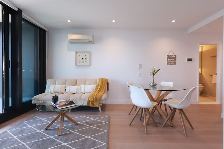 Docklands 2br With Secure Parking | Near To Dfo - Melbourne